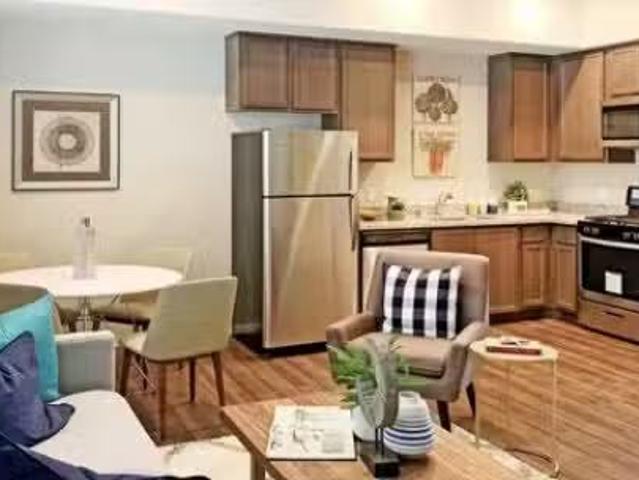 3 Beds, 2 Baths Plaza Del Rey Apartments in National City, CA