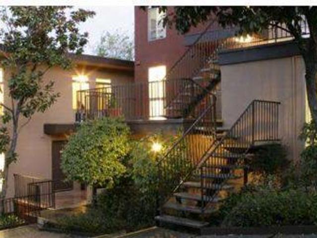 3 Beds City View