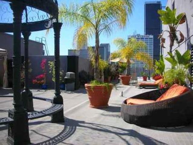 3 Beds City Loft Square