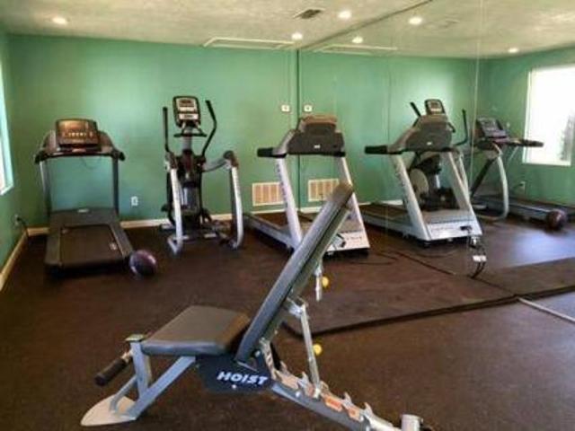 3 Beds Bay Bridge Apartments