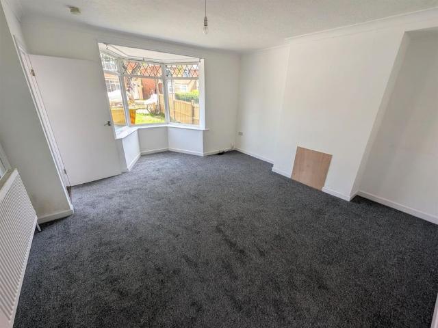 3 Beds End of terrace house