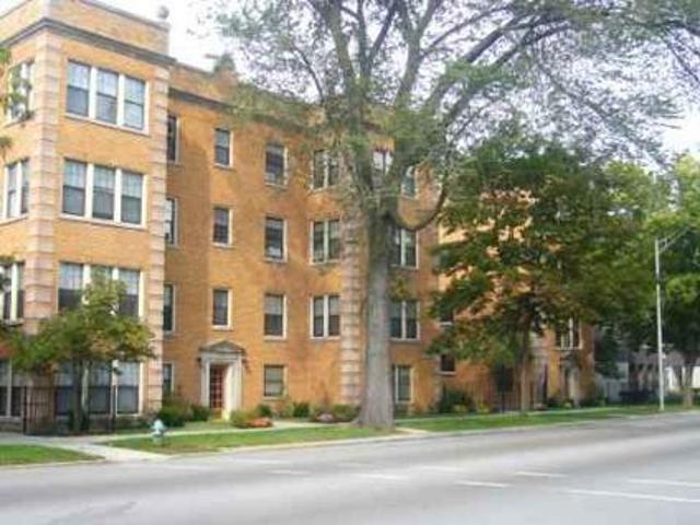 3 Beds Oak Park Apartments