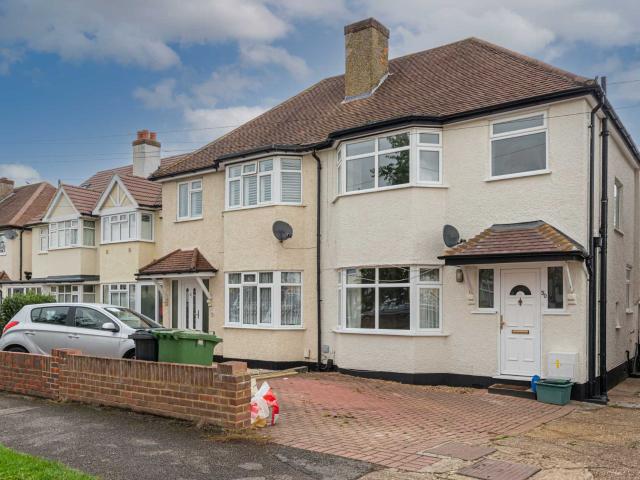3 Beds Semi Detached