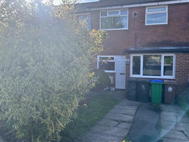 3 beds Semi Detached £1,050 pcm To Let Mountain Ash, Rooley Moor, Rochdale