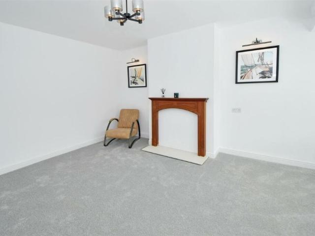 3 Beds Property