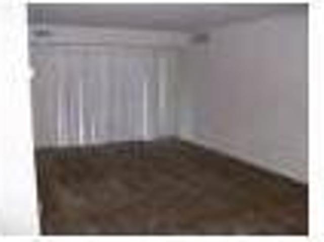 3 Beds Woodington West Apartments