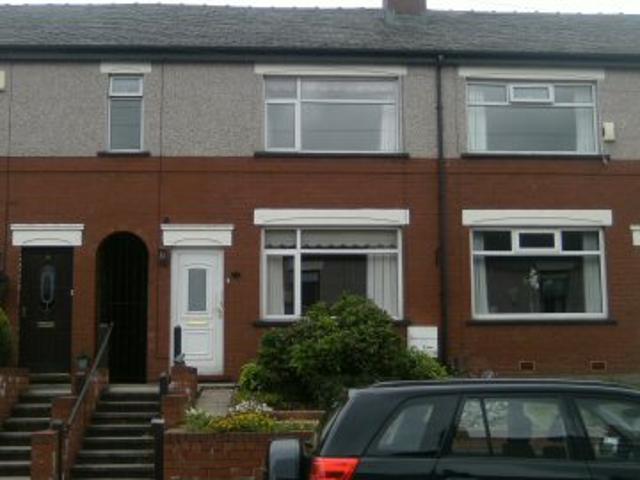 3 beds Terraced £950 pcm To Let Clarenden Street, Lowerplace, Rochdale