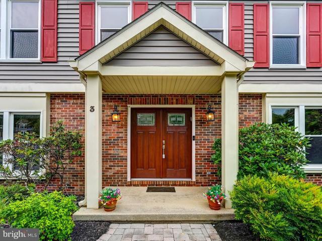 3 Biehl Court