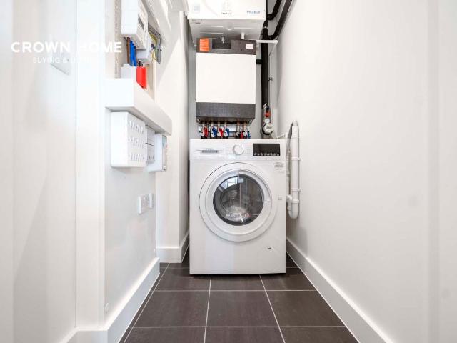 3 Boxwood Gardens, London Dock, 2 Bedrooms