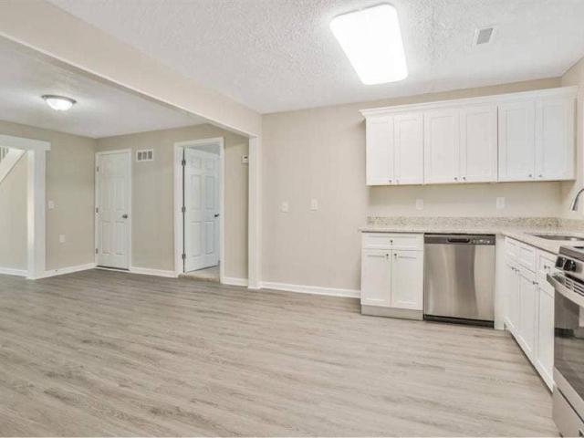 3 BR/2 BA HOME AVAILABLE FOR RENT!