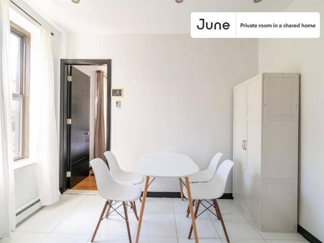 3 BR in New York City