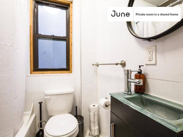 3 BR in New York City