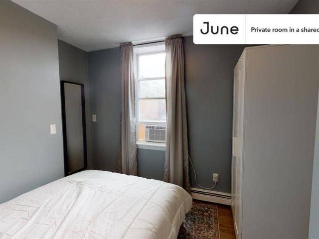 3 BR in Boston