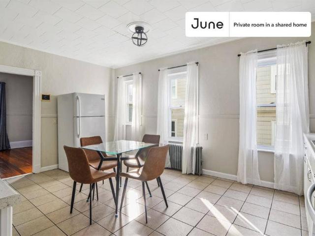 3 BR in Boston