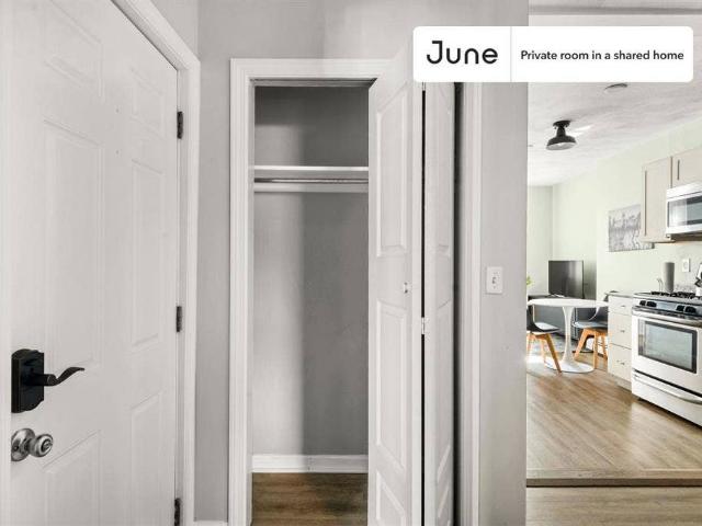 3 BR in Boston