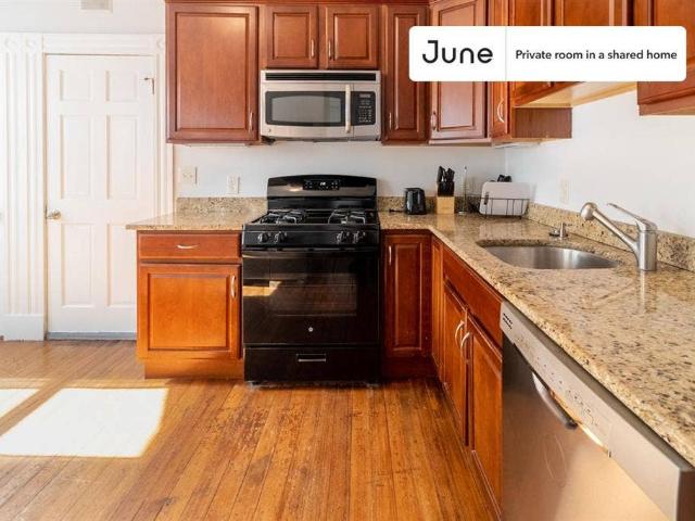3 BR in Boston