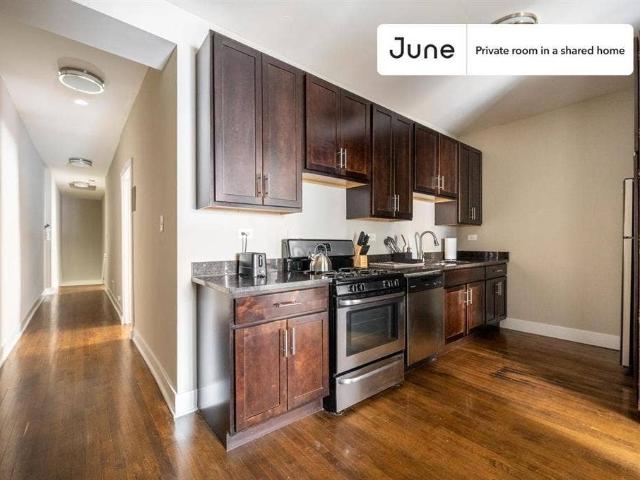 3 BR in Chicago