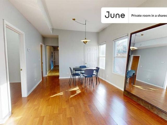 3 BR in Chicago