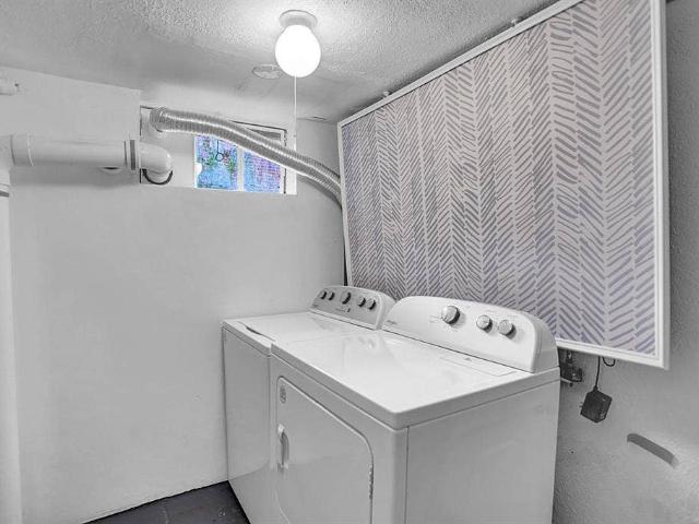 3 BR in Denver