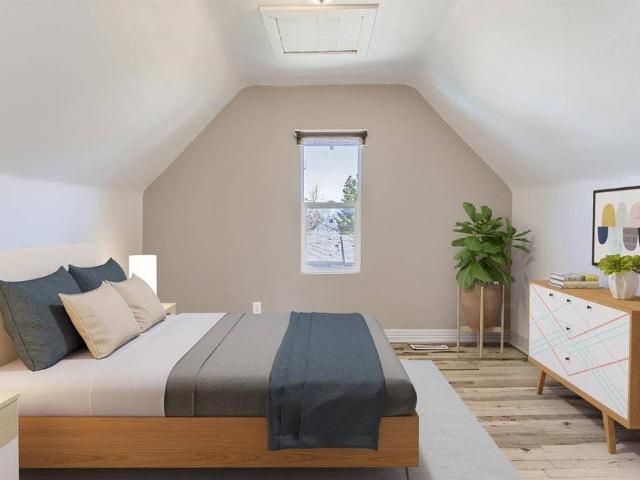 3 BR in Denver