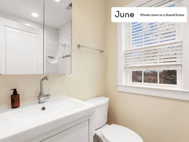 3 BR in Washington DC