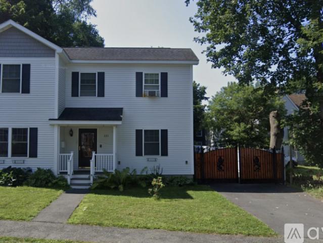 3 BR, 1.2 BA Apartment Near North St, Pittsfield, MA 01201