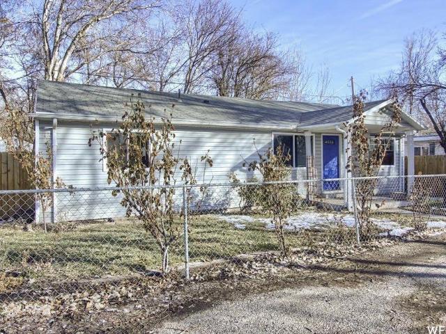3 BR, 1 3/4 baths, 1 C Garage