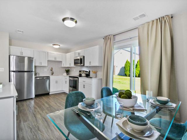 3 BR, 1.5 BA Apartment 1070 Villa Park Dr Unit 4242C, Troy, MI 48085