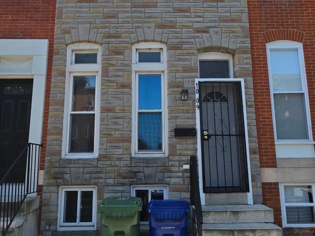 3 BR, 1.5 BA Apartment 1009 W Fayette St, Baltimore, MD 21223
