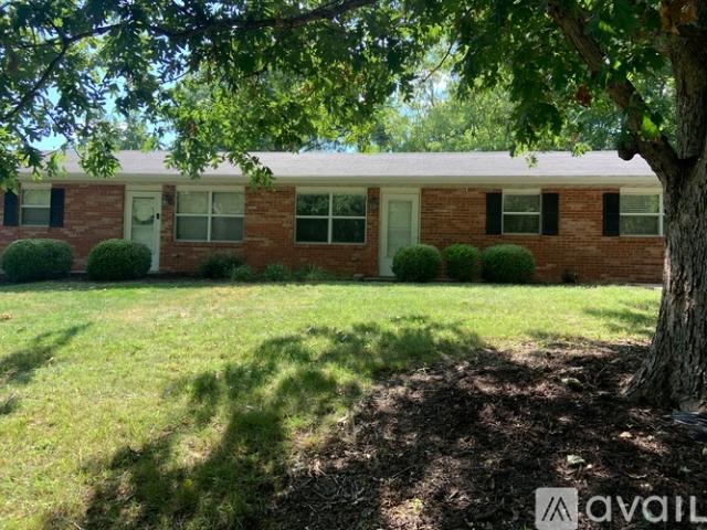 3 BR, 1.5 BA Apartment 1015 Duke St, Columbia, MO 65203