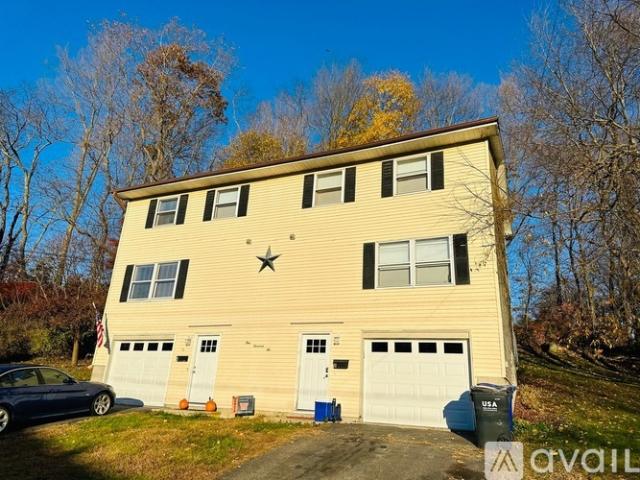3 BR, 1.5 BA Apartment 102 Charles St, Unit Unit B, Watertown, CT 06795