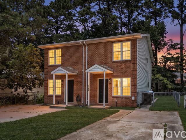 3 BR, 1.5 BA Apartment 1108 Carver Avenue, Unit 1108, Virginia Beach, VA 23451