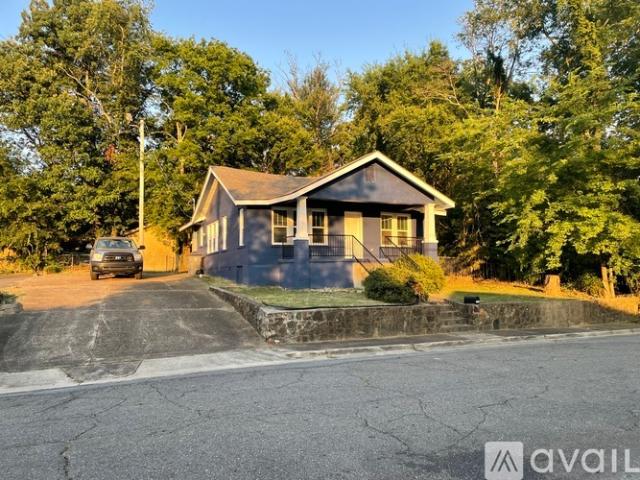 3 BR, 1.5 BA Apartment 111 Main Street, Hot Springs, AR 71913