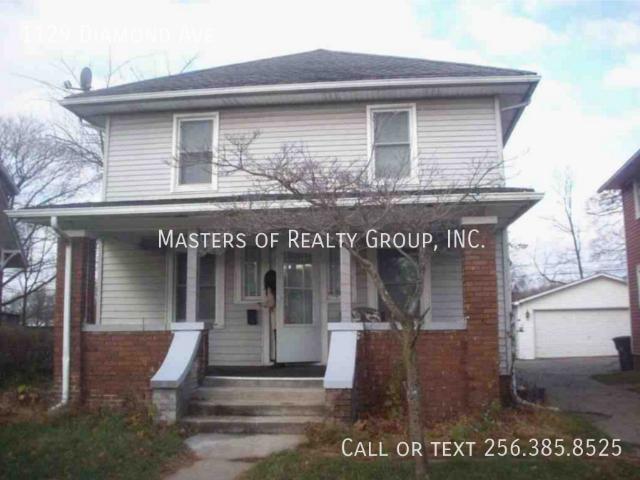 3 BR, 1.5 BA Apartment 1129 Diamond Ave, South Bend, IN 46628