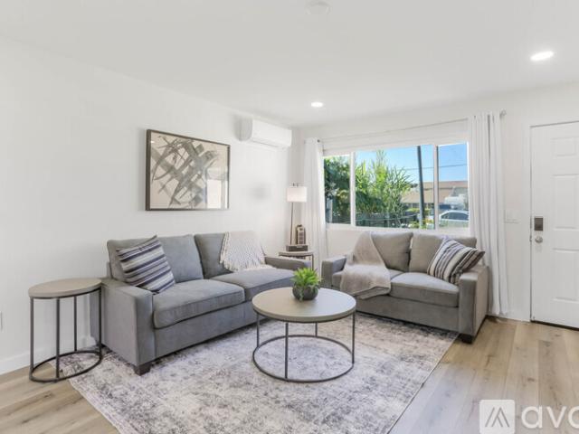 3 BR, 1.5 BA Apartment 1133 Florida St, Imperial Beach, CA 91932