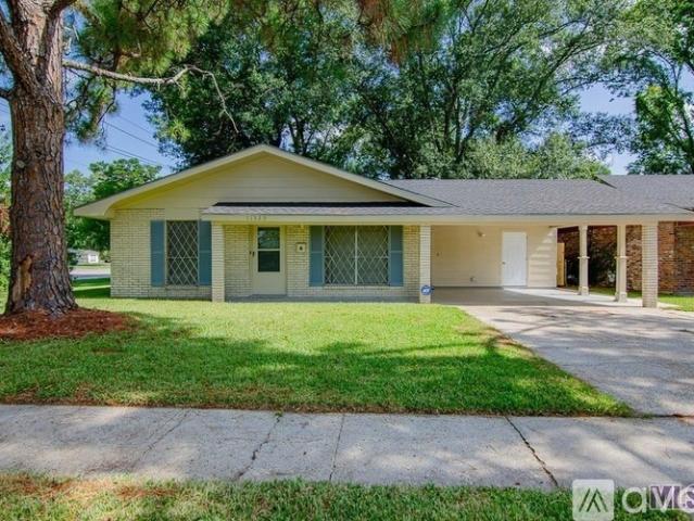 3 BR, 1.5 BA Apartment 11329 East Black Oak Drive, Baton Rouge, LA 70815