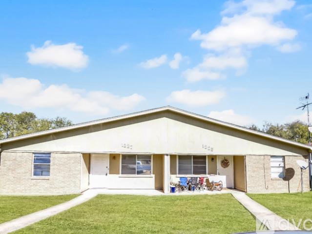 3 BR, 1.5 BA Apartment 1227 W Avenue J, Belton, TX 76513