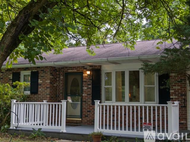 3 BR, 1.5 BA Apartment 1350 Spring Valley Road, Bethlehem, PA 18015