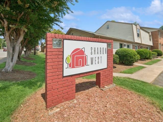 3 BR, 1.5 BA Apartment 1357 Sharon Rd W Unit 1411 9, Charlotte, NC 28210