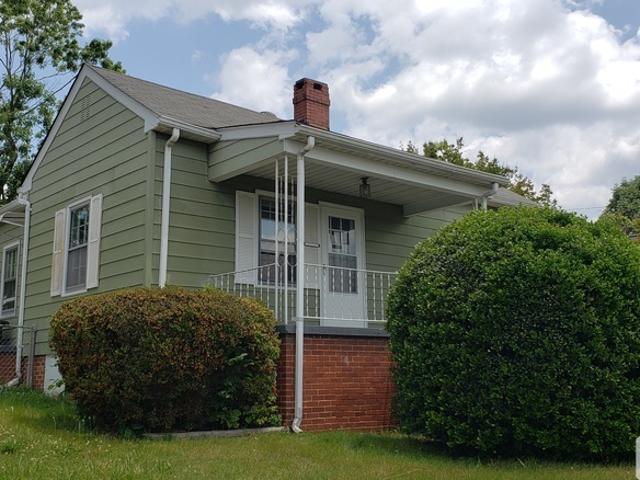 3 BR, 1.5 BA Apartment 1308 Cypress St, Greensboro, NC 27405
