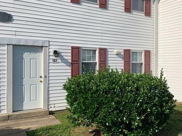 3 BR, 1.5 BA Apartment 1404 Wendfield Dr, Unit 102, Virginia Beach, VA 23453