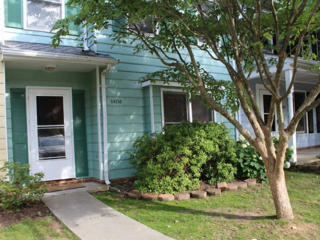 3 BR, 1.5 BA Apartment 1406 Minor Ridge Ct, Charlottesville, VA 22901