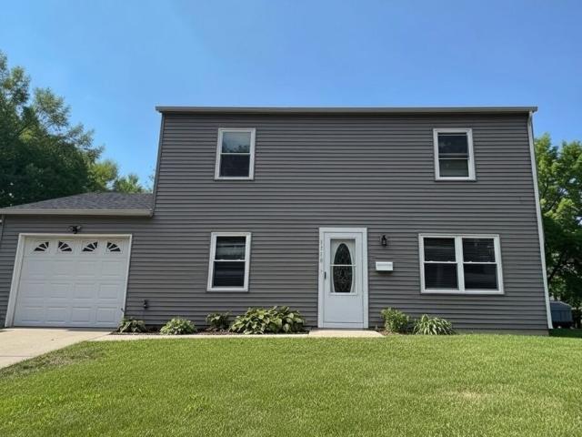 3 BR, 1.5 BA Apartment 1518 Eastview Avenue, Danville, IL 61832