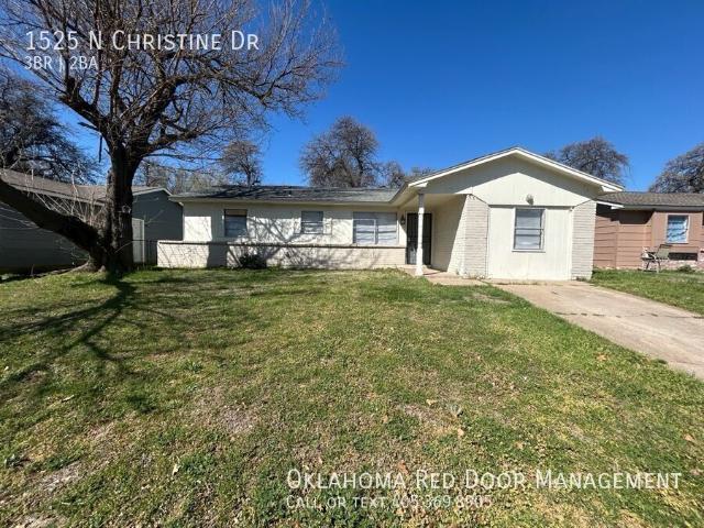 3 BR, 1.5 BA Apartment 1525 N Christine Dr, Midwest City, OK 73110