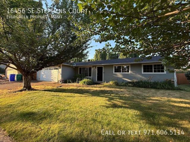 3 BR, 1.5 BA Apartment 16456 SE Stephens Court, Portland, OR 97233