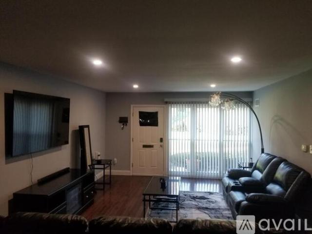 3 BR, 1.5 BA Apartment 1741 Addison Rd S, District Heights, MD 20747