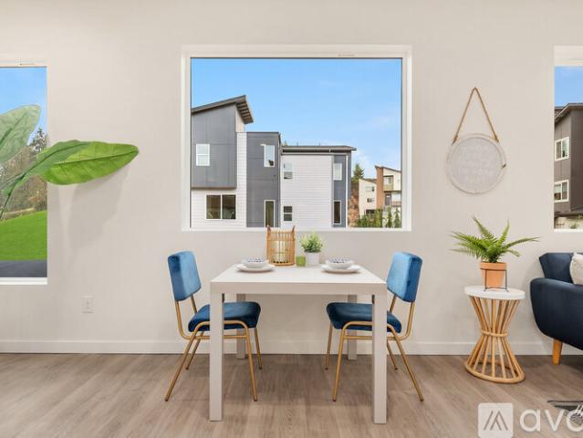 3 BR, 1.5 BA Apartment 17510 West Main Street, Unit I104, Monroe, WA 98272