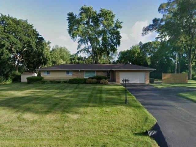 3 BR, 1.5 BA Apartment 17705 Bermuda Blvd, Brookfield, WI 53045