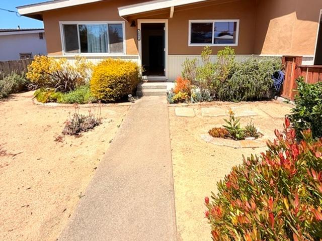 3 BR, 1.5 BA Apartment 1895 Lincoln St, Seaside, CA 93955