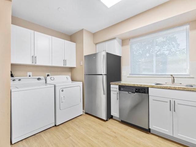 3 BR, 1.5 BA Apartment 180 Exton Road Unit 06 07, Somers Point, NJ 08244